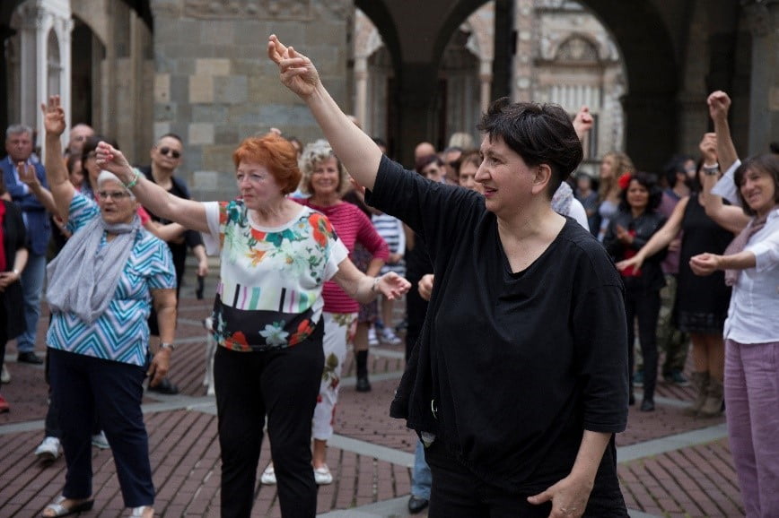 Dancing the Horizontal | 2022 - Yorkshire Dance